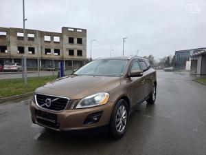 Brūns Volvo XC60 2008 Kretinga, ar dzinēja tilpumu 2.40 L un nobraukumu 340 tūkst. km par 4800 €, foto  vietnē AUTOMOTO.COM.LV