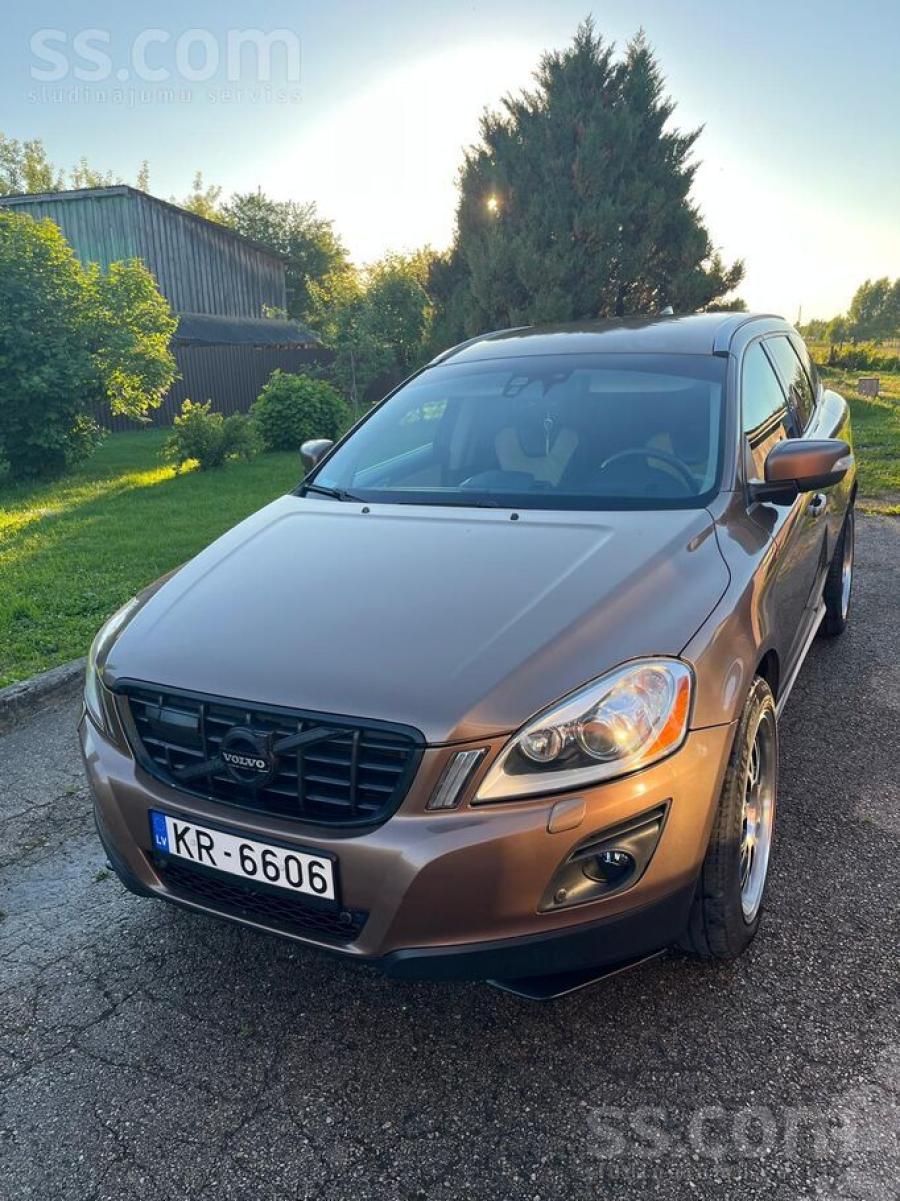 Brown Volvo XC60 2008 in Daugavpils, with an engine capacity of 2.40 L and mileage of 378 thousand km for 8000 €, photo 1 on AUTOMOTO.COM.LV