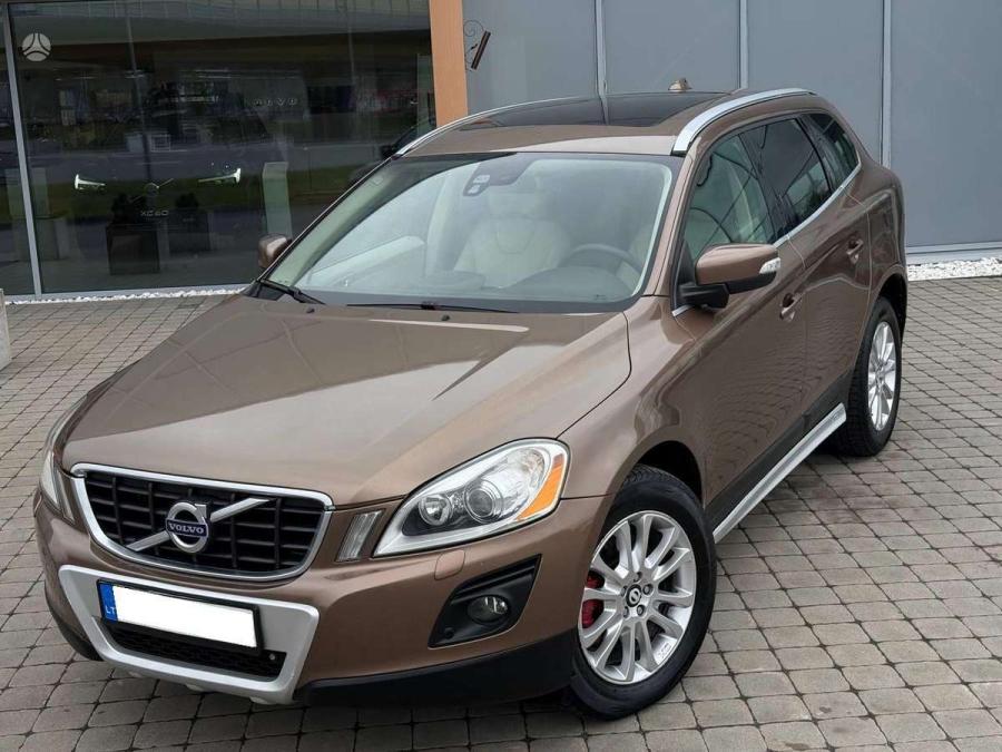 Brūns Volvo XC60 2008 Klaipėda, ar dzinēja tilpumu 2.40 L un nobraukumu 315 tūkst. km par 6300 €, foto 4 vietnē AUTOMOTO.COM.LV