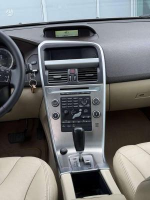 Brūns Volvo XC60 2008 Klaipėda, ar dzinēja tilpumu 2.40 L un nobraukumu 315 tūkst. km par 6300 €, foto 19 vietnē AUTOMOTO.COM.LV