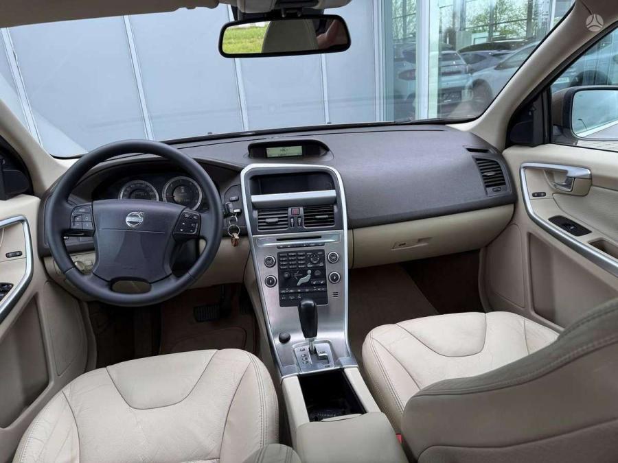 Brūns Volvo XC60 2008 Klaipėda, ar dzinēja tilpumu 2.40 L un nobraukumu 315 tūkst. km par 6300 €, foto 23 vietnē AUTOMOTO.COM.LV