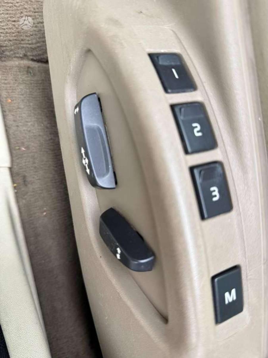 Brūns Volvo XC60 2008 Klaipėda, ar dzinēja tilpumu 2.40 L un nobraukumu 315 tūkst. km par 6300 €, foto 27 vietnē AUTOMOTO.COM.LV