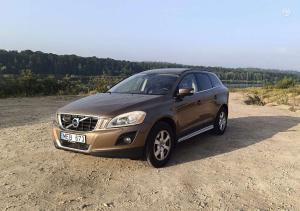 Brūns Volvo XC60 2008 Kauņa, ar dzinēja tilpumu 2.40 L un nobraukumu 400 tūkst. km par 6999 €, foto  vietnē AUTOMOTO.COM.LV
