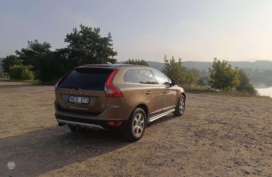 Brūns Volvo XC60 2008 Kauņa, ar dzinēja tilpumu 2.40 L un nobraukumu 400 tūkst. km par 6999 €, foto 6 vietnē AUTOMOTO.COM.LV
