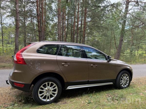 Volvo XC60 2008 Daugavpils vietnÄ BrÅ«ns Volvo XC60 2008 Daugavpils, ar dzinÄja tilpumu 2.40 L un nobraukumu 0 tÅ«kst. km par 6990 ā¬, foto 9 vietnÄ AUTOMOTO.COM.LV