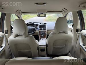 Brūns Volvo XC60 2008 Daugavpils, ar dzinēja tilpumu 2.40 L un nobraukumu 0 tūkst. km par 6990 €, foto 14 vietnē AUTOMOTO.COM.LV