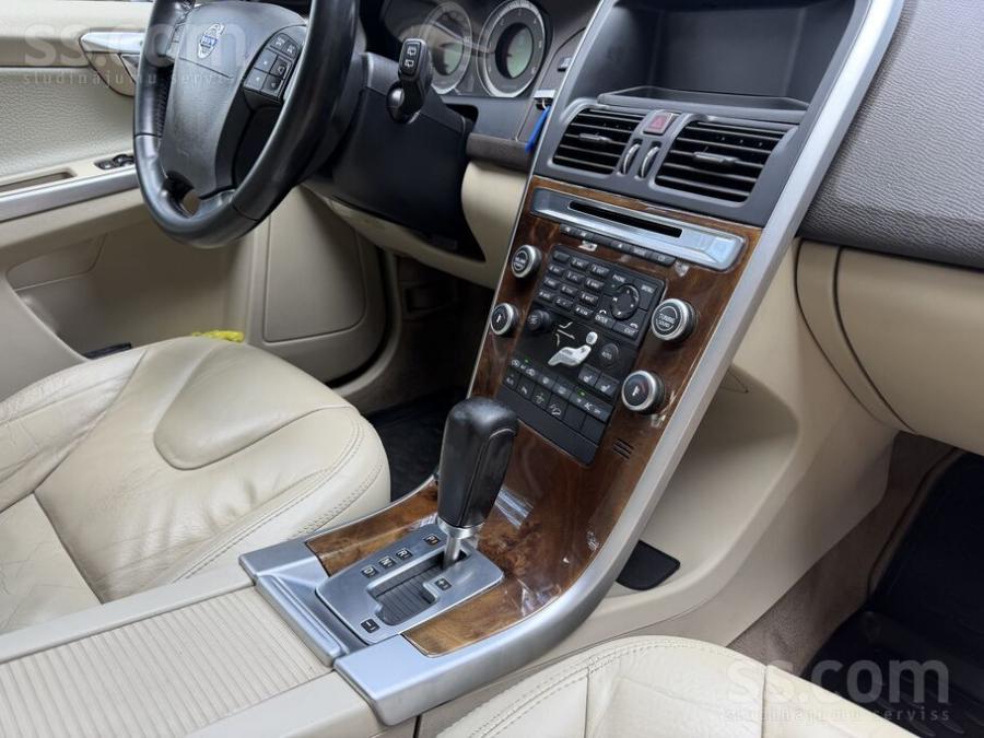 Brūns Volvo XC60 2008 Daugavpils, ar dzinēja tilpumu 2.40 L un nobraukumu 0 tūkst. km par 6990 €, foto 21 vietnē AUTOMOTO.COM.LV