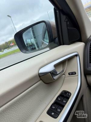 Brūns Volvo XC60 2008 Klaipėda, ar dzinēja tilpumu 2.40 L un nobraukumu 315 tūkst. km par 6350 €, foto 28 vietnē AUTOMOTO.COM.LV