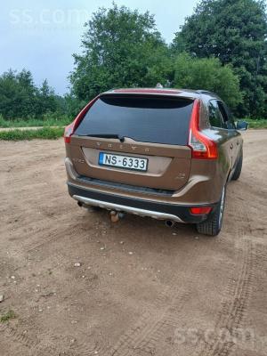 Brown Volvo XC60 2009 in Kuldiga, with an engine capacity of 2.40 L and mileage of 230 thousand km for 7000 €, photo 3 on AUTOMOTO.COM.LV