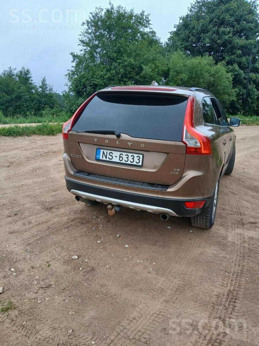 Brown Volvo XC60 2009 in Kuldiga, with an engine capacity of 2.40 L and mileage of 230 thousand km for 7000 €, photo 3 on AUTOMOTO.COM.LV
