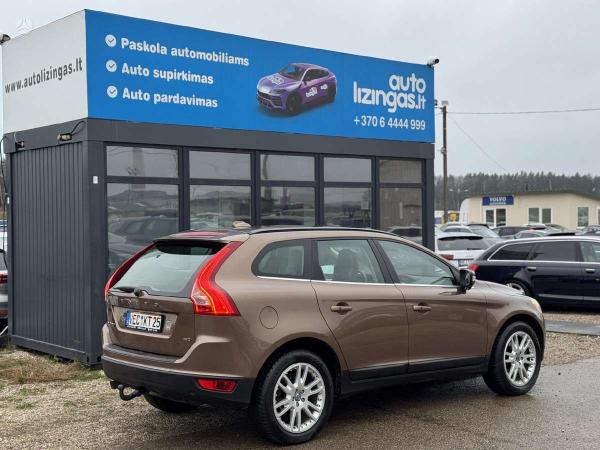 Brown Volvo XC60 2009 in Vilnius, with an engine capacity of 2.40 L and mileage of 191 thousand km for 8950 €, photo 4 on AUTOMOTO.COM.LV