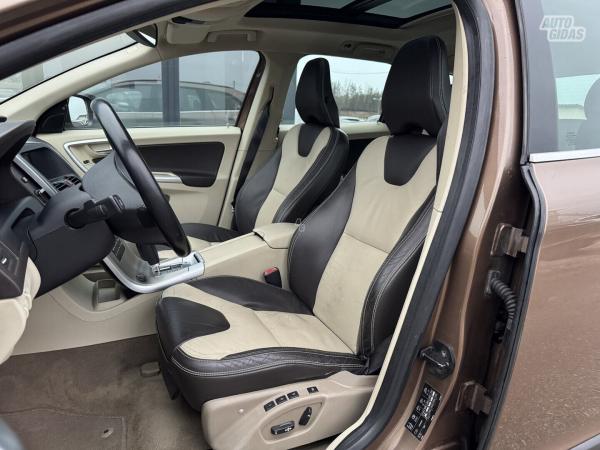 Brūns Volvo XC60 2009 Viļņa, ar dzinēja tilpumu 2.40 L un nobraukumu 191 tūkst. km par 8950 €, foto 5 vietnē AUTOMOTO.COM.LV