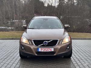 Brūns Volvo XC60 2009 Viļņa, ar dzinēja tilpumu 2.40 L un nobraukumu 330 tūkst. km par 6200 €, foto 2 vietnē AUTOMOTO.COM.LV