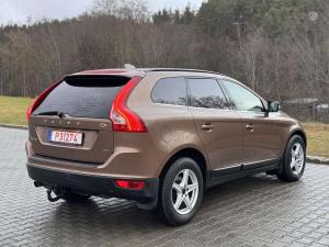Brūns Volvo XC60 2009 Viļņa, ar dzinēja tilpumu 2.40 L un nobraukumu 330 tūkst. km par 6200 €, foto 7 vietnē AUTOMOTO.COM.LV