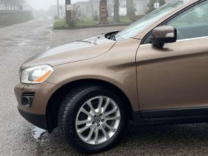 Brown Volvo XC60 2009 in Kaunas, with an engine capacity of 2.40 L and mileage of 258 thousand km for 6850 €, photo 6 on AUTOMOTO.COM.LV