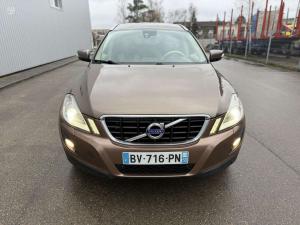 Brown Volvo XC60 2009 in Ukmerge, with an engine capacity of 2.40 L and mileage of 315 thousand km for 5850 €, photo 3 on AUTOMOTO.COM.LV