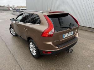 Brown Volvo XC60 2009 in Ukmerge, with an engine capacity of 2.40 L and mileage of 315 thousand km for 5850 €, photo 7 on AUTOMOTO.COM.LV
