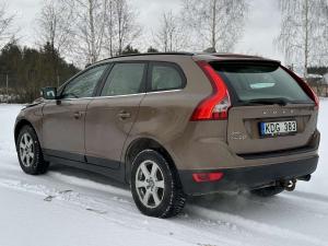 Brown Volvo XC60 2009 in Ukmerge, with an engine capacity of 2.40 L and mileage of 267 thousand km for 2900 €, photo 4 on AUTOMOTO.COM.LV