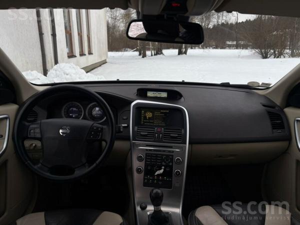 Brūns Volvo XC60 2009 Jelgava, ar dzinēja tilpumu 2.40 L un nobraukumu 224 tūkst. km par 7400 €, foto 9 vietnē AUTOMOTO.COM.LV