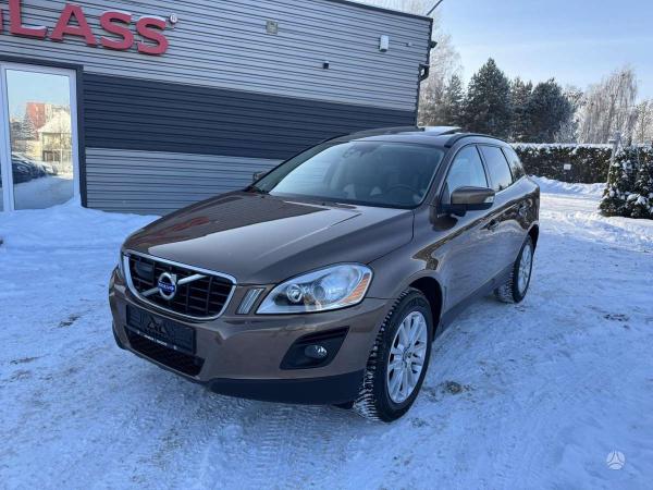Brown Volvo XC60 2009 in Alytus, with an engine capacity of 2.40 L and mileage of 259 thousand km for 8900 €, photo 1 on AUTOMOTO.COM.LV