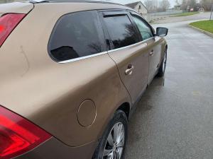 Brown Volvo XC60 2009 in Kretinga, with an engine capacity of 2.40 L and mileage of 340 thousand km for 5000 €, photo 5 on AUTOMOTO.COM.LV