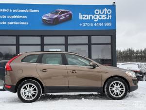 Brown Volvo XC60 2009 in Vilnius, with an engine capacity of 2.40 L and mileage of 191 thousand km for 8950 €, photo 5 on AUTOMOTO.COM.LV
