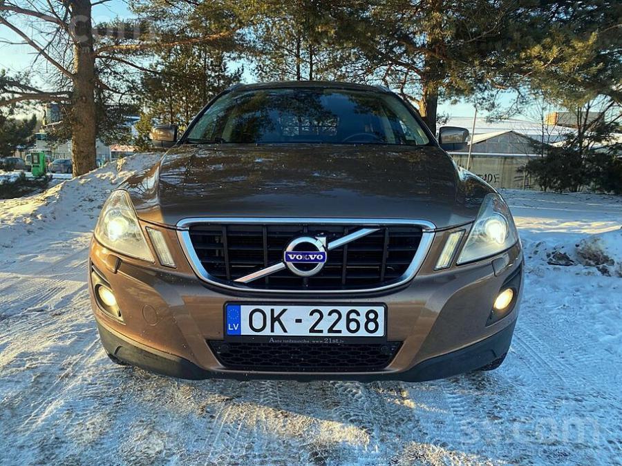 Brūns Volvo XC60 2009 Cēsis, ar dzinēja tilpumu 2.40 L un nobraukumu 319 tūkst. km par 8750 €, foto 5 vietnē AUTOMOTO.COM.LV