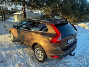 Brūns Volvo XC60 2009 Cēsis, ar dzinēja tilpumu 2.40 L un nobraukumu 319 tūkst. km par 8750 €, foto 7 vietnē AUTOMOTO.COM.LV