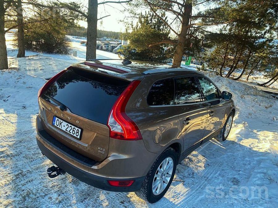 Brūns Volvo XC60 2009 Cēsis, ar dzinēja tilpumu 2.40 L un nobraukumu 319 tūkst. km par 8750 €, foto 9 vietnē AUTOMOTO.COM.LV
