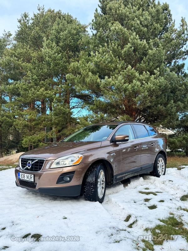 Brūns Volvo XC60 2009 Tallina, ar dzinēja tilpumu 2.40 L un nobraukumu 269 tūkst. km par 7500 €, foto 2 vietnē AUTOMOTO.COM.LV
