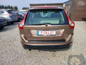 Brown Volvo XC60 2009 in Raseiniai, with an engine capacity of 2.40 L and mileage of 235 thousand km for 6650 €, photo 6 on AUTOMOTO.COM.LV