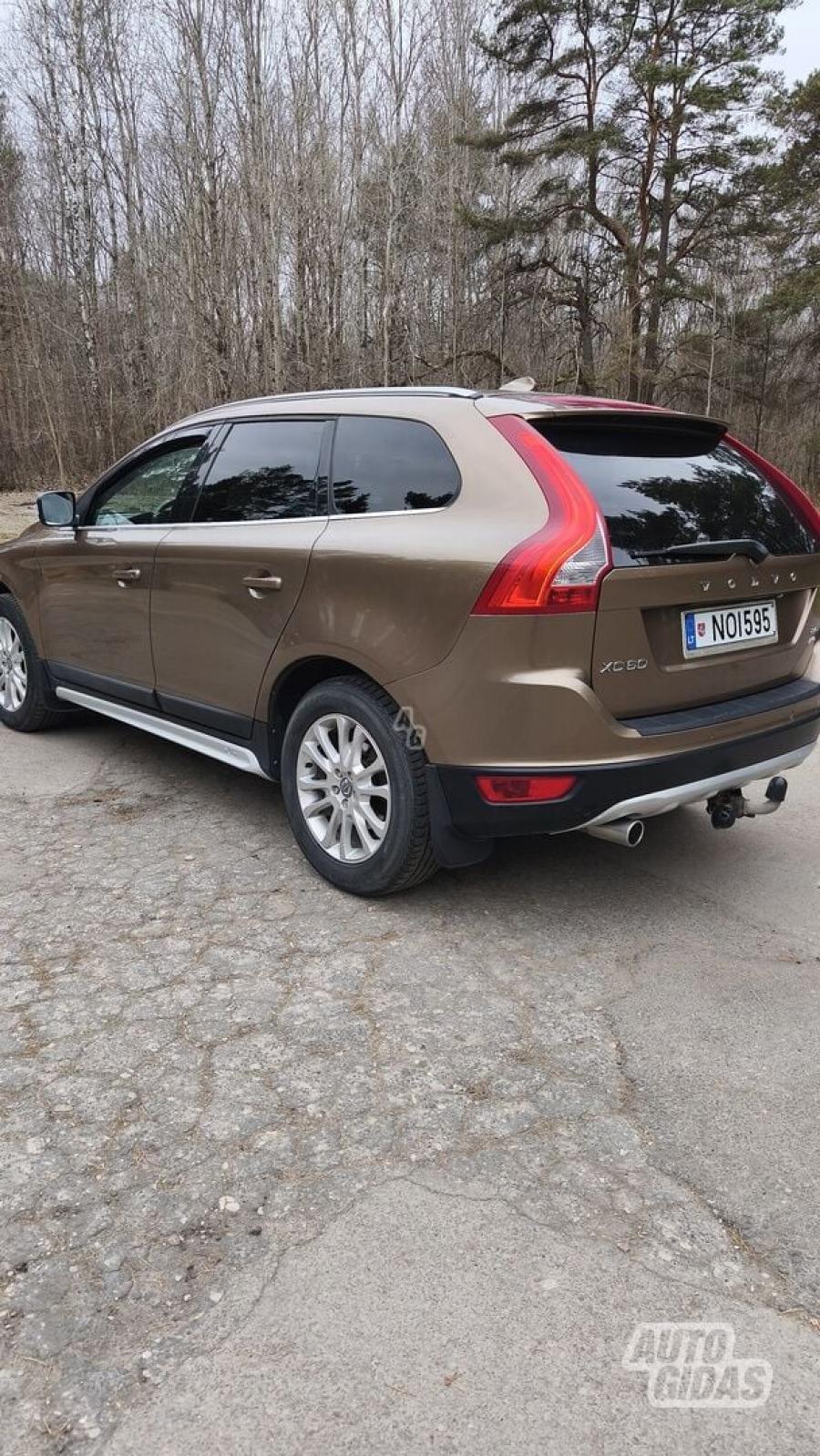 Brūns Volvo XC60 2009 Mažeikiai, ar dzinēja tilpumu 2.40 L un nobraukumu 323 tūkst. km par 6900 €, foto 5 vietnē AUTOMOTO.COM.LV