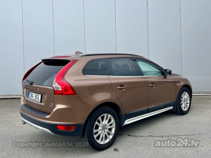 Brūns Volvo XC60 2009 Tallina, ar dzinēja tilpumu 2.40 L un nobraukumu 251 tūkst. km par 6999 €, foto 7 vietnē AUTOMOTO.COM.LV