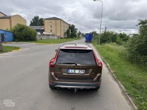Brown Volvo XC60 2009 in Vilnius, with an engine capacity of 2.40 L and mileage of 390 thousand km for 5990 €, photo 11 on AUTOMOTO.COM.LV