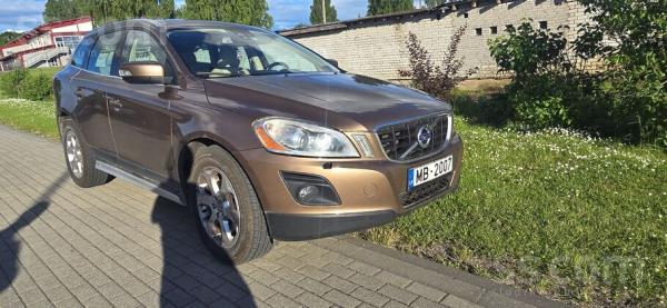 Brūns Volvo XC60 2009 Valmiera, ar dzinēja tilpumu 2.40 L un nobraukumu 339 tūkst. km par 5200 €, foto 1 vietnē AUTOMOTO.COM.LV