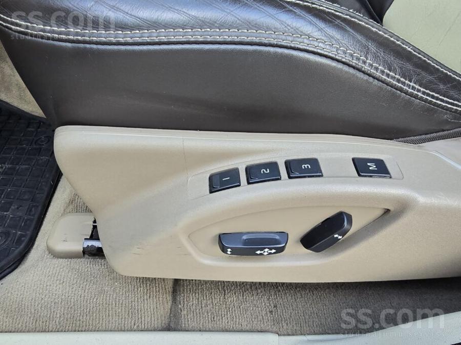 Brūns Volvo XC60 2009 Rīga, ar dzinēja tilpumu 2.40 L un nobraukumu 309 tūkst. km par 7700 €, foto 7 vietnē AUTOMOTO.COM.LV