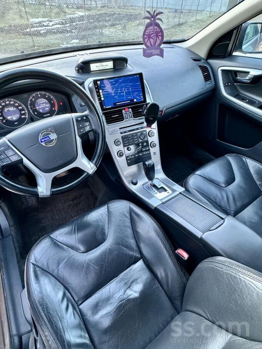 Brūns Volvo XC60 2009 Daugavpils, ar dzinēja tilpumu 2.40 L un nobraukumu 292 tūkst. km par 7700 €, foto 4 vietnē AUTOMOTO.COM.LV