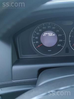 Brūns Volvo XC60 2009 Daugavpils, ar dzinēja tilpumu 2.40 L un nobraukumu 292 tūkst. km par 7700 €, foto 5 vietnē AUTOMOTO.COM.LV
