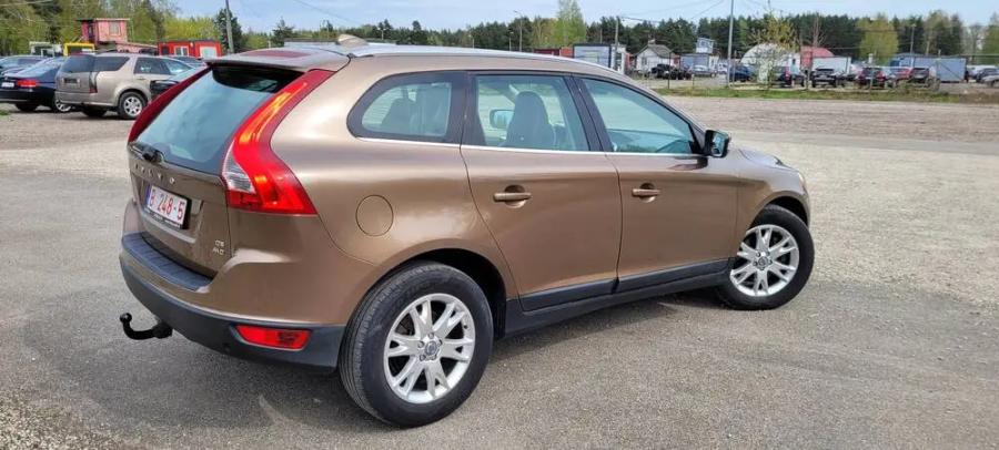 Brūns Volvo XC60 2009 Rīga, ar dzinēja tilpumu 2.40 L un nobraukumu 265 tūkst. km par 9990 €, foto 6 vietnē AUTOMOTO.COM.LV