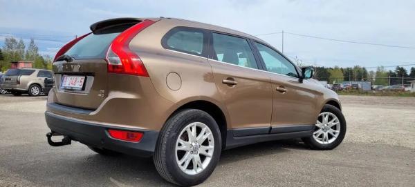 Brūns Volvo XC60 2009 Rīga, ar dzinēja tilpumu 2.40 L un nobraukumu 265 tūkst. km par 9990 €, foto 6 vietnē AUTOMOTO.COM.LV