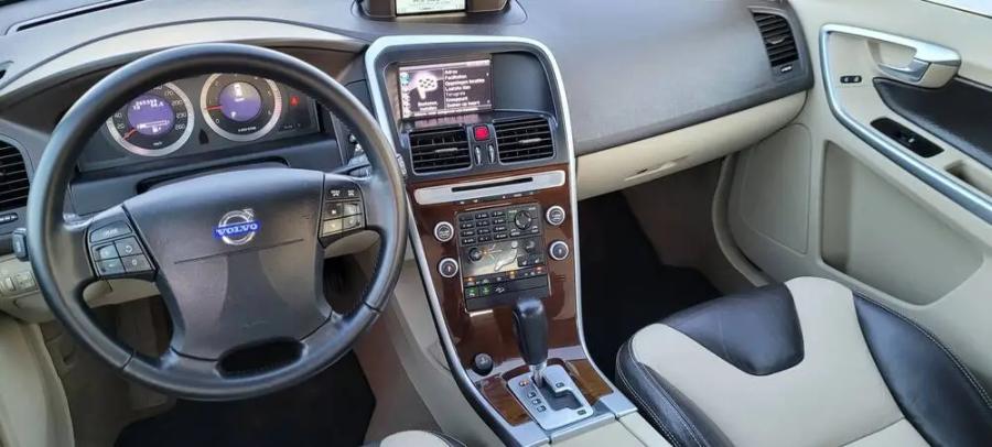 Brūns Volvo XC60 2009 Rīga, ar dzinēja tilpumu 2.40 L un nobraukumu 265 tūkst. km par 9990 €, foto 13 vietnē AUTOMOTO.COM.LV