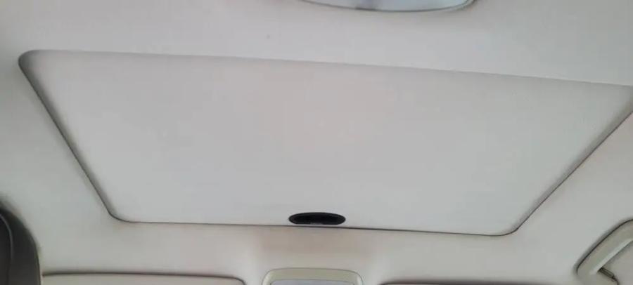 Brūns Volvo XC60 2009 Rīga, ar dzinēja tilpumu 2.40 L un nobraukumu 265 tūkst. km par 9990 €, foto 19 vietnē AUTOMOTO.COM.LV
