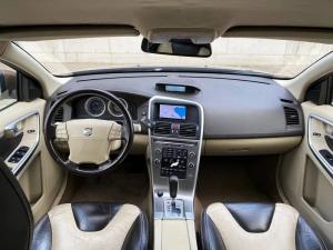 Brūns Volvo XC60 2009 Cēsis, ar dzinēja tilpumu 2.40 L un nobraukumu 319 tūkst. km par 7899 €, foto 14 vietnē AUTOMOTO.COM.LV
