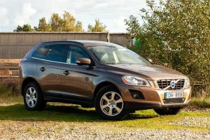 Brown Volvo XC60 2009 in Riga, with an engine capacity of 2.40 L and mileage of 257 thousand km for 8995 €, photo  on AUTOMOTO.COM.LV