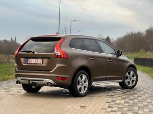 Brūns Volvo XC60 2009 Rīga, ar dzinēja tilpumu 2.40 L un nobraukumu 303 tūkst. km par 8295 €, foto 10 vietnē AUTOMOTO.COM.LV