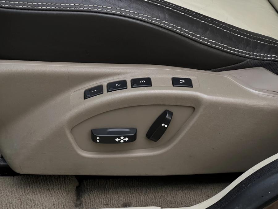 Brūns Volvo XC60 2009 Rīga, ar dzinēja tilpumu 2.40 L un nobraukumu 303 tūkst. km par 8295 €, foto 15 vietnē AUTOMOTO.COM.LV