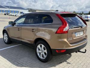 Brown Volvo XC60 2009 in Taurage, with an engine capacity of 2.40 L and mileage of 269 thousand km for 4500 €, photo 7 on AUTOMOTO.COM.LV
