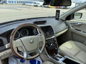 Brown Volvo XC60 2009 in Taurage, with an engine capacity of 2.40 L and mileage of 269 thousand km for 4500 €, photo 11 on AUTOMOTO.COM.LV