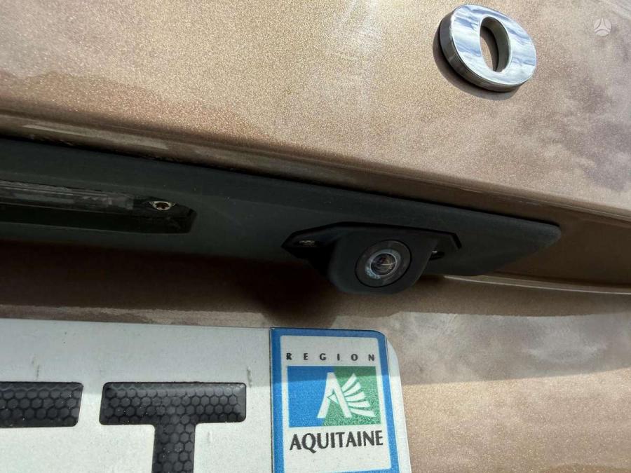 Brown Volvo XC60 2009 in Taurage, with an engine capacity of 2.40 L and mileage of 269 thousand km for 4500 €, photo 23 on AUTOMOTO.COM.LV