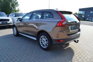 Brown Volvo XC60 2009 in Vilnius, with an engine capacity of 2.40 L and mileage of 396 thousand km for 6500 €, photo 11 on AUTOMOTO.COM.LV